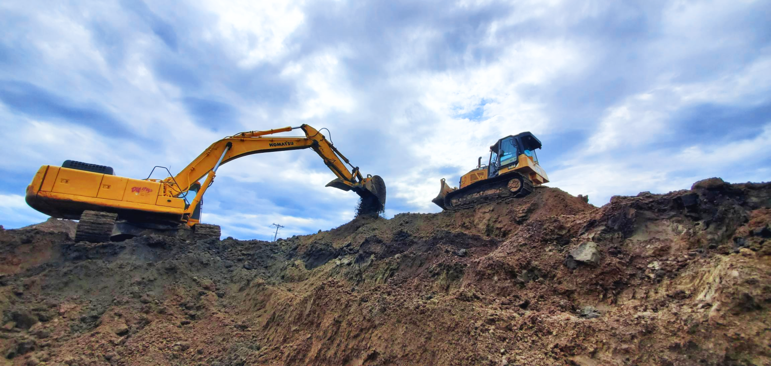 Homepage - Dig It Up Backhoe Services • Minot, ND